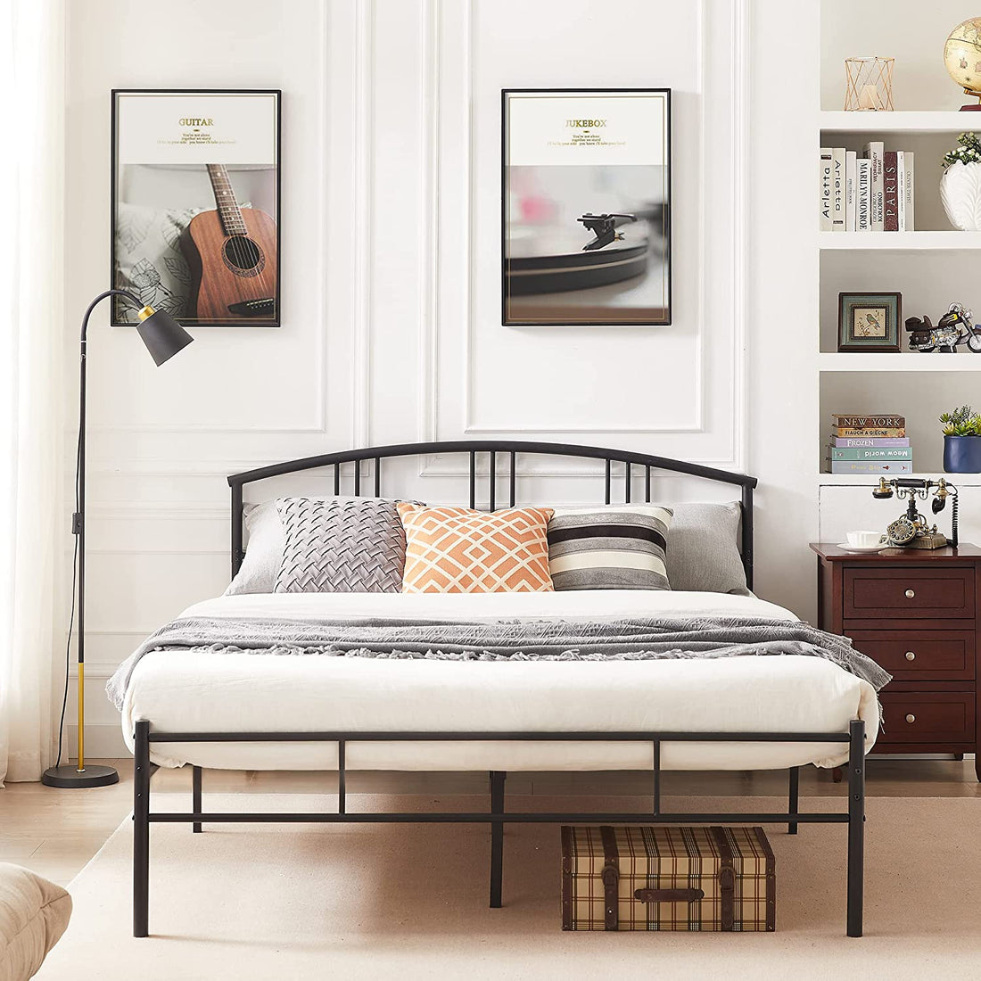 VECELO Modern Metal Bed Frame Mattress Foundation with curve headboard